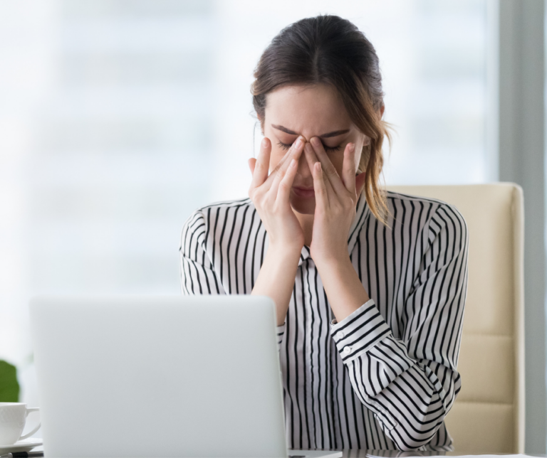 How to Reduce Digital Eye Strain & Blue Light Exposure for Healthier Vision